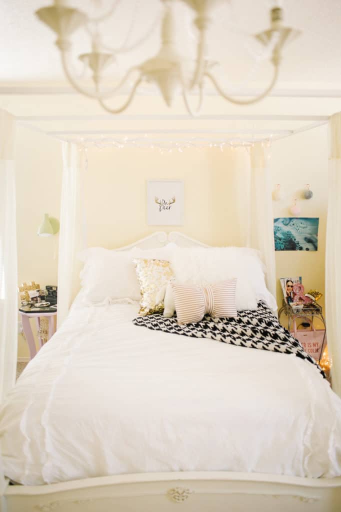 HOM: The Coloful Home of Designer Nichol Naranjo