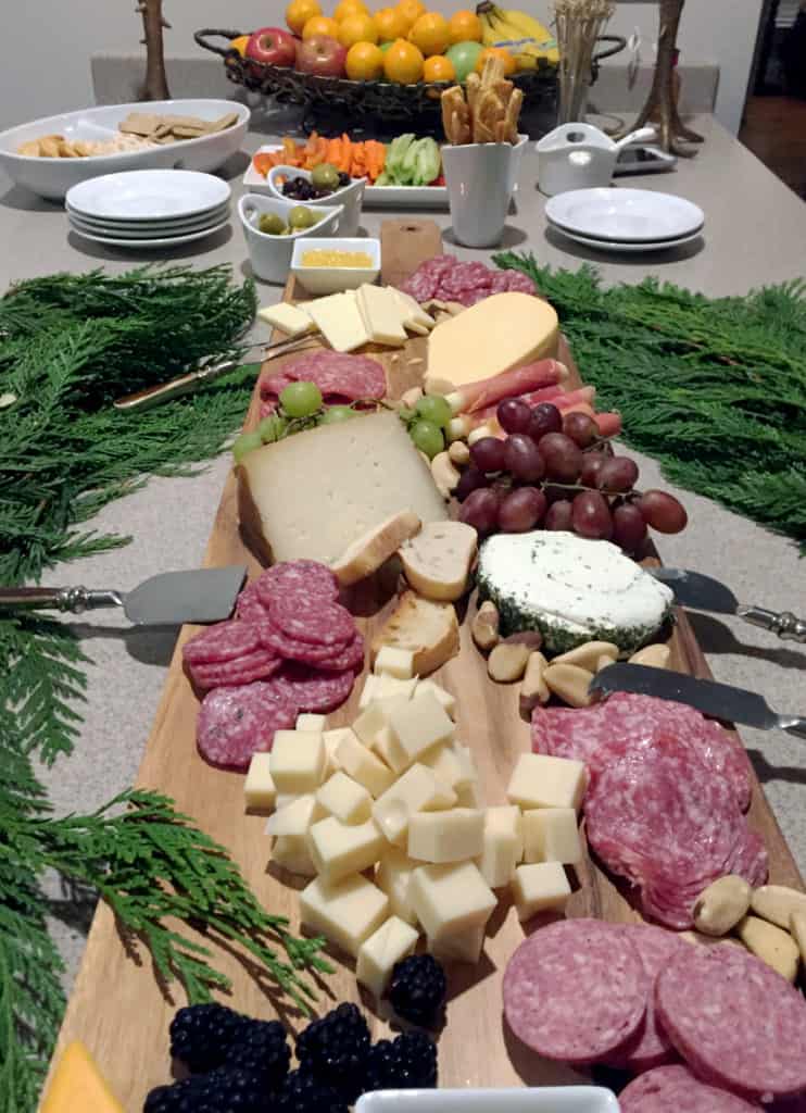 How To Throw The Best Neighborhood Progressive Dinner Party